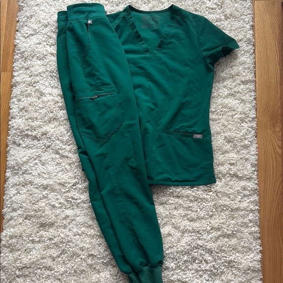 Figs | Other | Figs Hunter Green Scrub Set | Poshmark